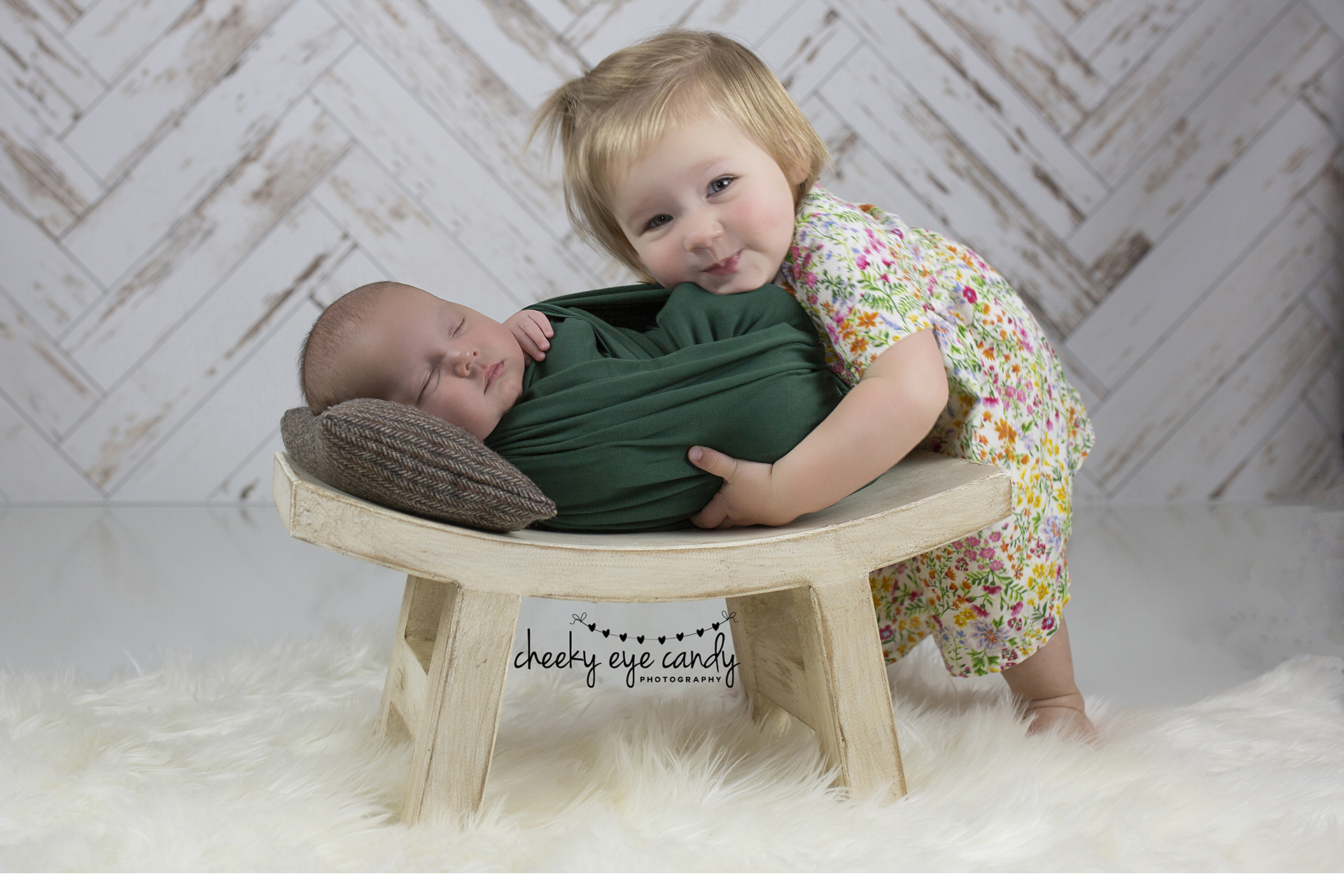 NEWBORN @ Cheeky Eye Candy Photography